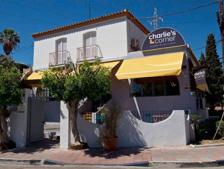 Charlie's Corner kosher Marbella Restaurant Cacher à Marbella - Alloj ...