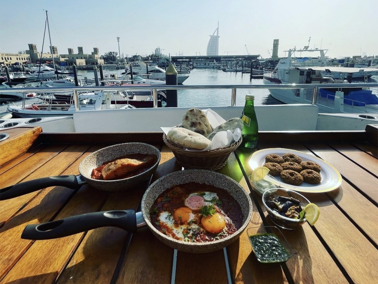 Mul Hayam Restaurant Cacher à Dubaï - Alloj.com